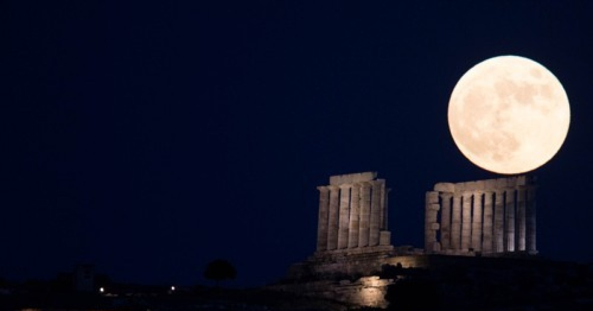 GREECE-CAPE SOUNION-TEMPLE OF POSEIDON-FULL MOON