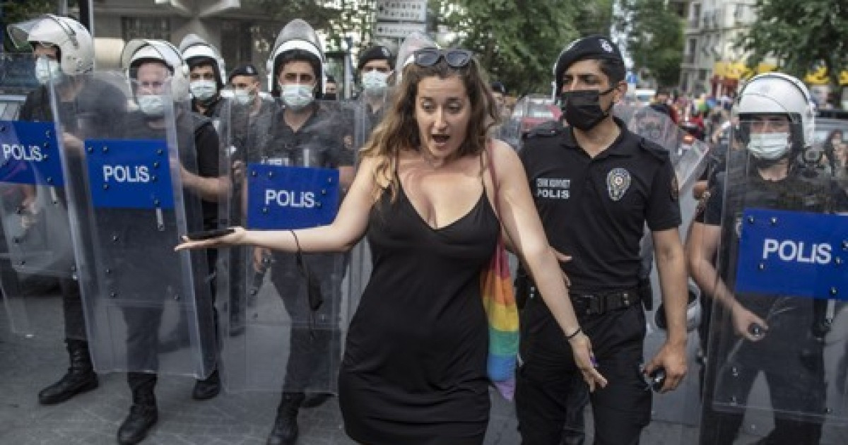 epaselect TURKEY PRIDE WEEK