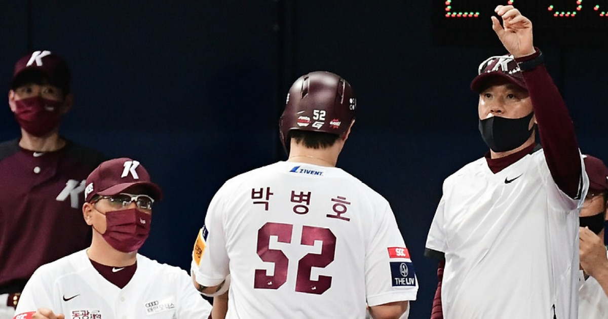 [포토] 박병호 'KBO리그 38번째 통산 800득점 달성'