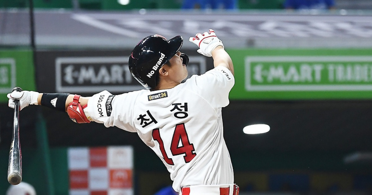 '장지훈 4이닝 퍼펙트+최정 역전타' SSG, DH 1승1무 위닝시리즈 확보..안방 4연승[인천리뷰]