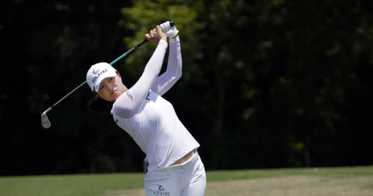 역시 고진영! LPGA 투어 VOA 클래식 1R 단독 선두.."1위 되찾나" 관심 집중