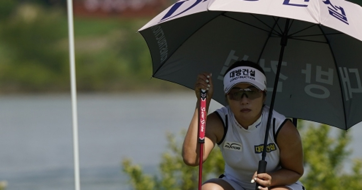 이정은6, 좋은 퍼팅감으로 선두권 [LPGA VOA클래식]