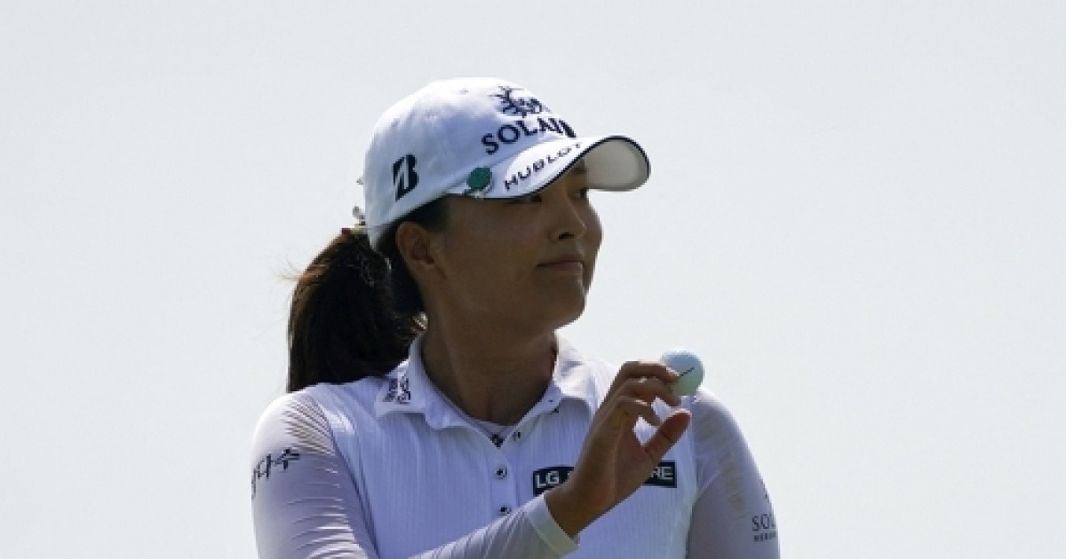 '32홀 강행군' 고진영, 단독 선두로 우승에 성큼..3R 노보기 66타 [LPGA VOA클래식]