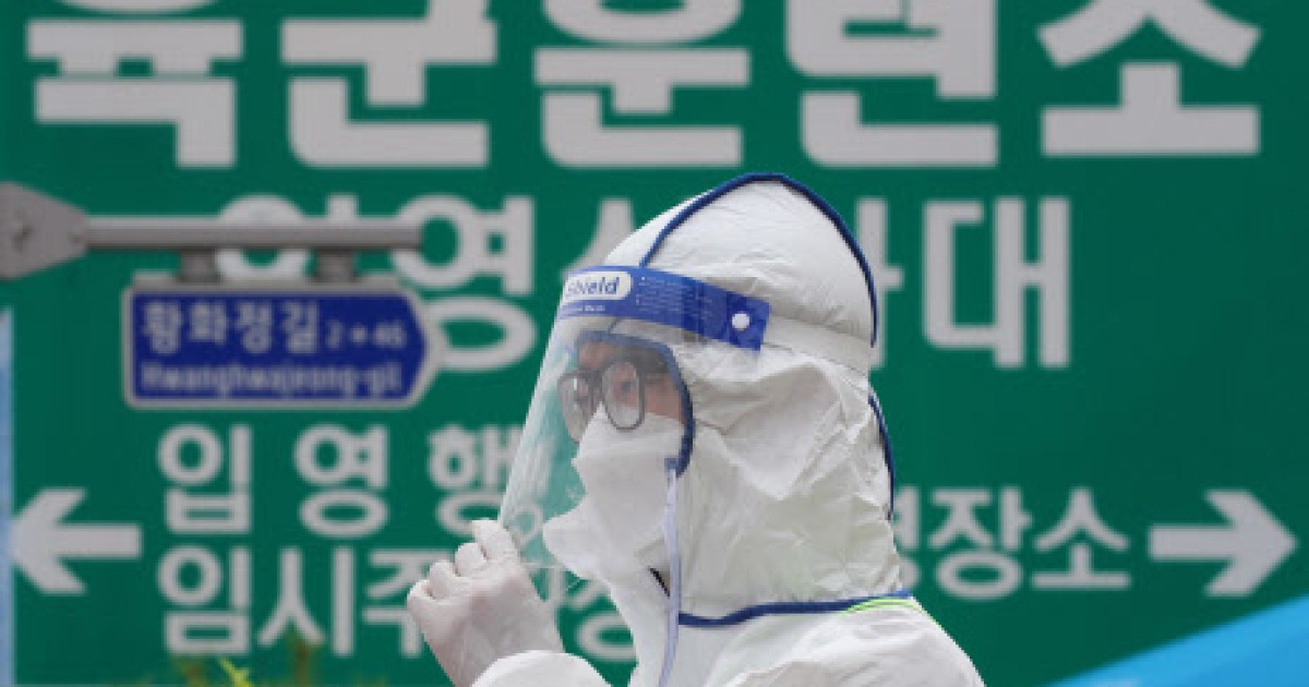 논산훈련소 확진자 100명대 육박 軍 최대 집단감염