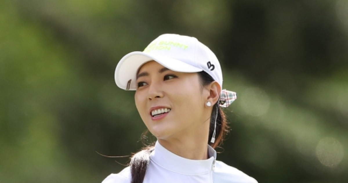 윤채영, 사만사 타바사 글로벌컵 1R 공동5위로 선전 [JLPGA]