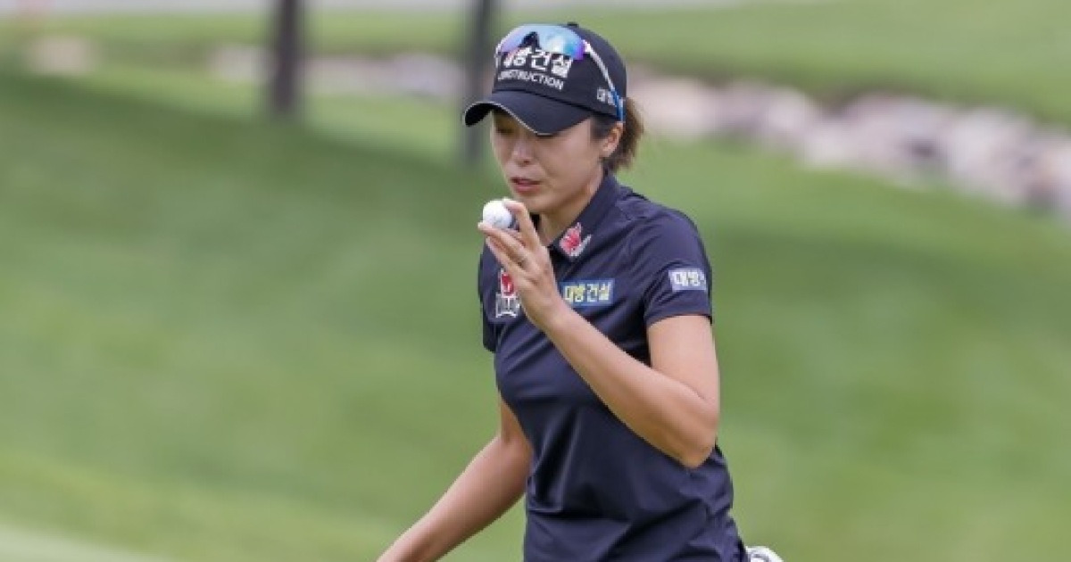 팀 'MI6' 허미정-이정은, LPGA 2인 1조 대회 3R 공동 4위