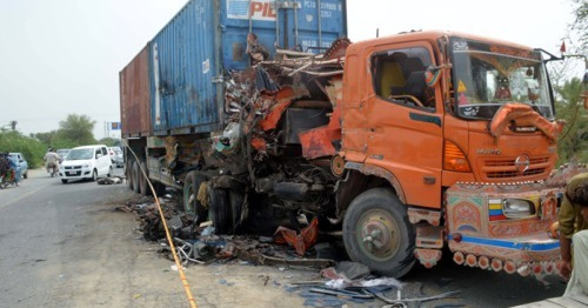 PAKISTAN BUS ACCIDENT