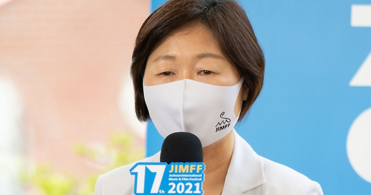 기자회견하는 맹수진 JIMFF 프로그래머[★포토]