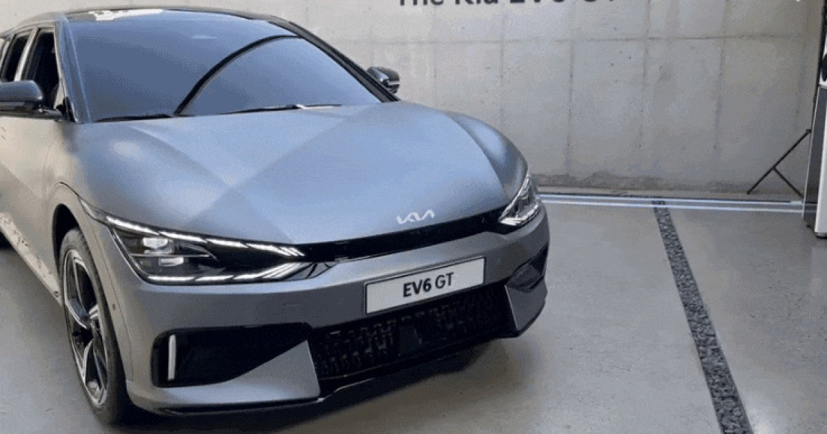 이달 말 나온다던 기아 'EV6′, 결국 8월로 연기.."공장 휴가·모터수급 차질"(종합)