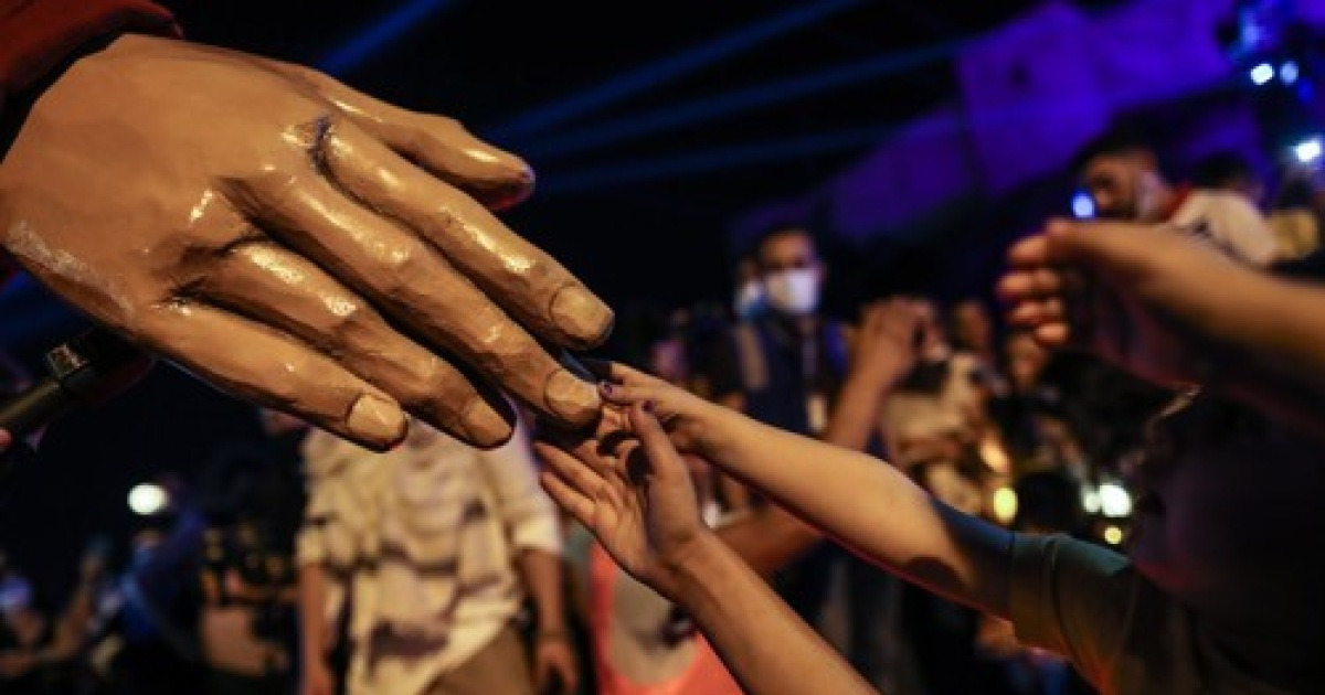 epaselect TURKEY PUPPET AMAL WALK