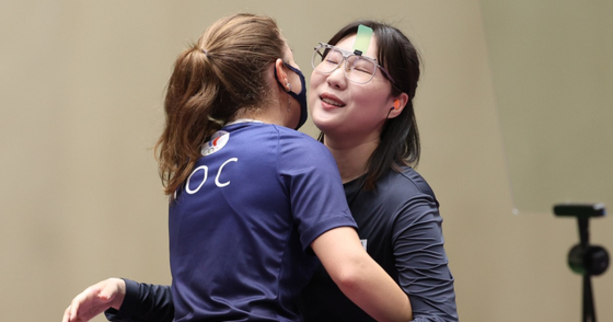 Kim Min-jung takes silver medal in women's 25-meter pistol