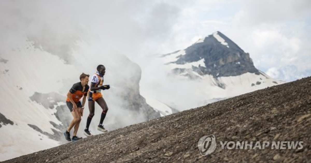 SCHWEIZ GLACIER 3000 RUN
