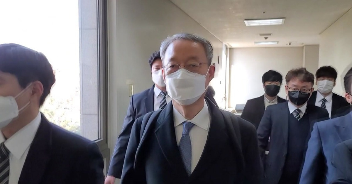 백운규 검찰수사심의위 3시간째 계속 배임교사 적용 타당성 논의