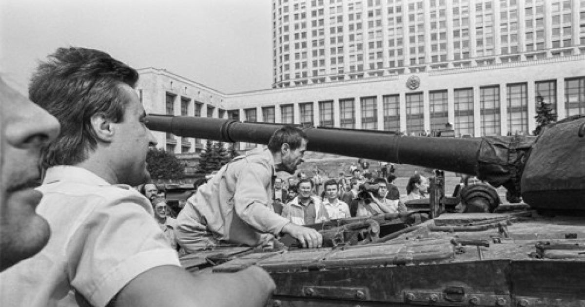 (FILE) RUSSIA ANNIVERSARY OF FAILED SOVIET COUP ATTEMPT
