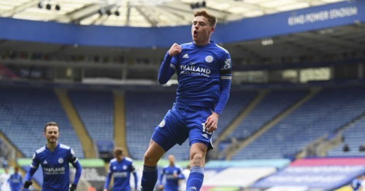 Soccer Leicester Barnes