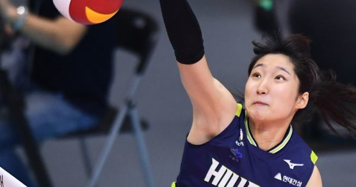 현대건설 정지윤, KOVO컵 MVP 영예..MIP 강소휘·라이징스타 이다현