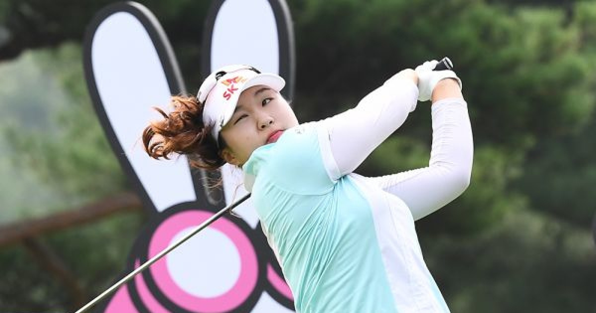 [st포토] 이슬기2 신중하게 티샷