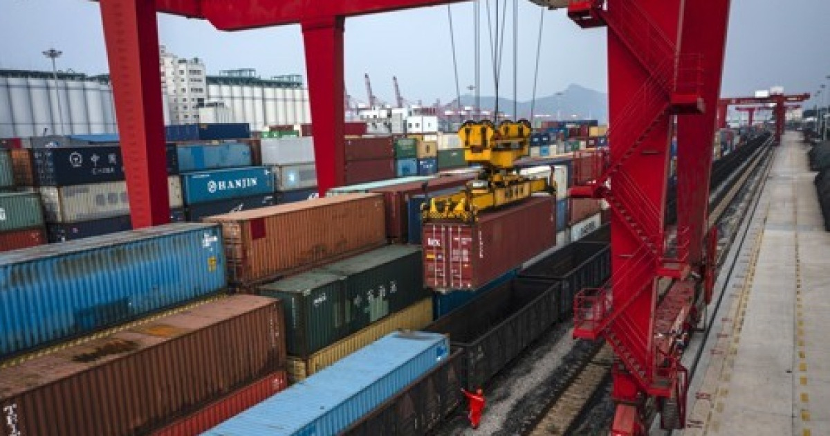 CHINA SHIPPING CARGO TRANSPORT INDUSTRY
