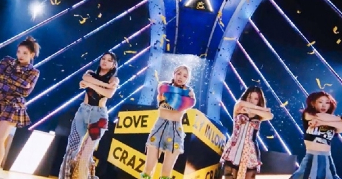ITZY, 신곡 'LOCO' MV 티저 공개..무대 장인의 역대급 퍼포먼스 예고