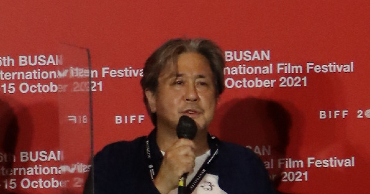 [26th BIFF] '행복의 나라로' 최민식 "박해일과 술병 쌓으며 친해져"