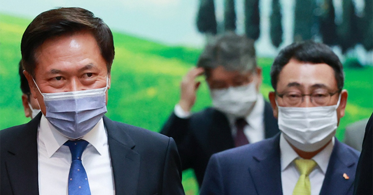 37년 만에 나눠지는 SKT.. 통신·투자사로 거듭난다