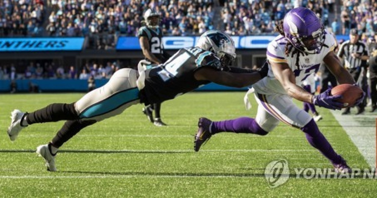 Vikings Panthers Football