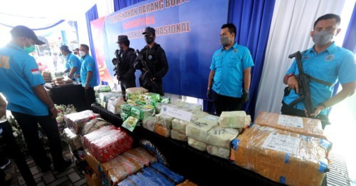 INDONESIA CRIME SEIZED DRUGS ARRESTS