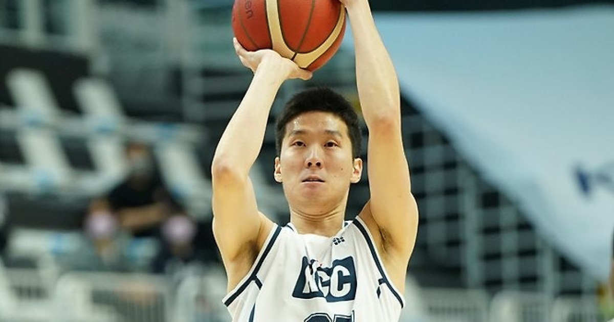 [JB포토] 3점슛 시도하는 KCC 전준범