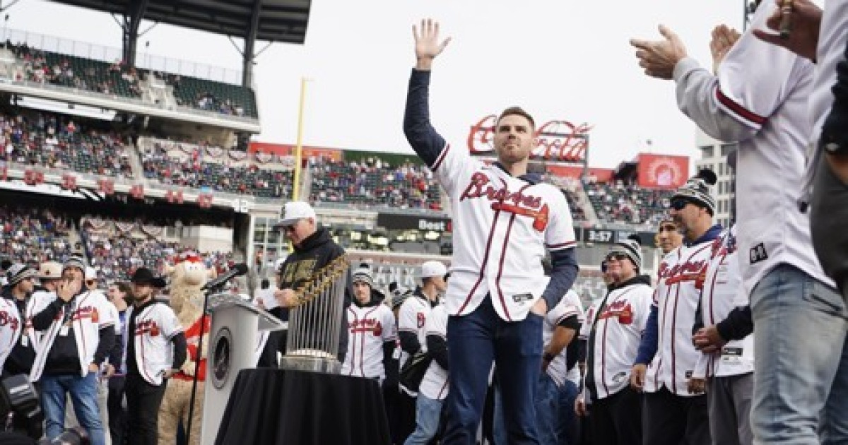 Braves Parade Baseball
