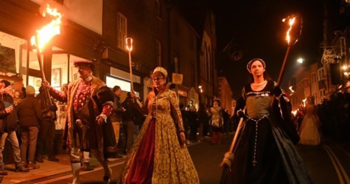 BRITAIN BONFIRE CELEBRATION