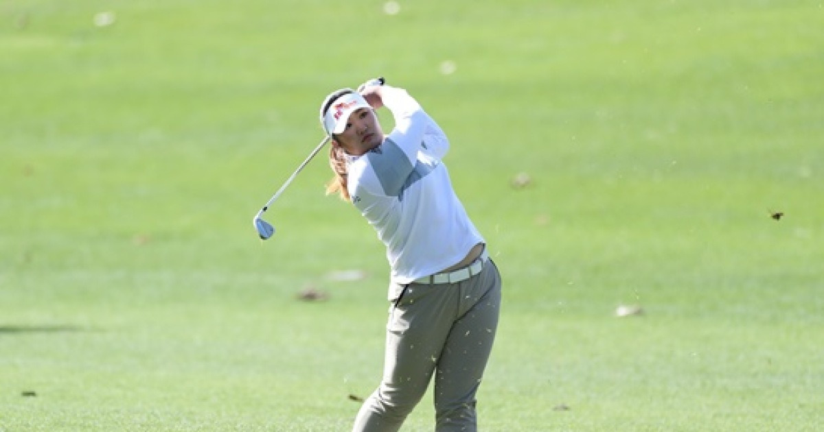 유해란, SK쉴더스-SK텔레콤 챔피언십 2R도 단독 1위..박민지 대상 확정 [KLPGA]