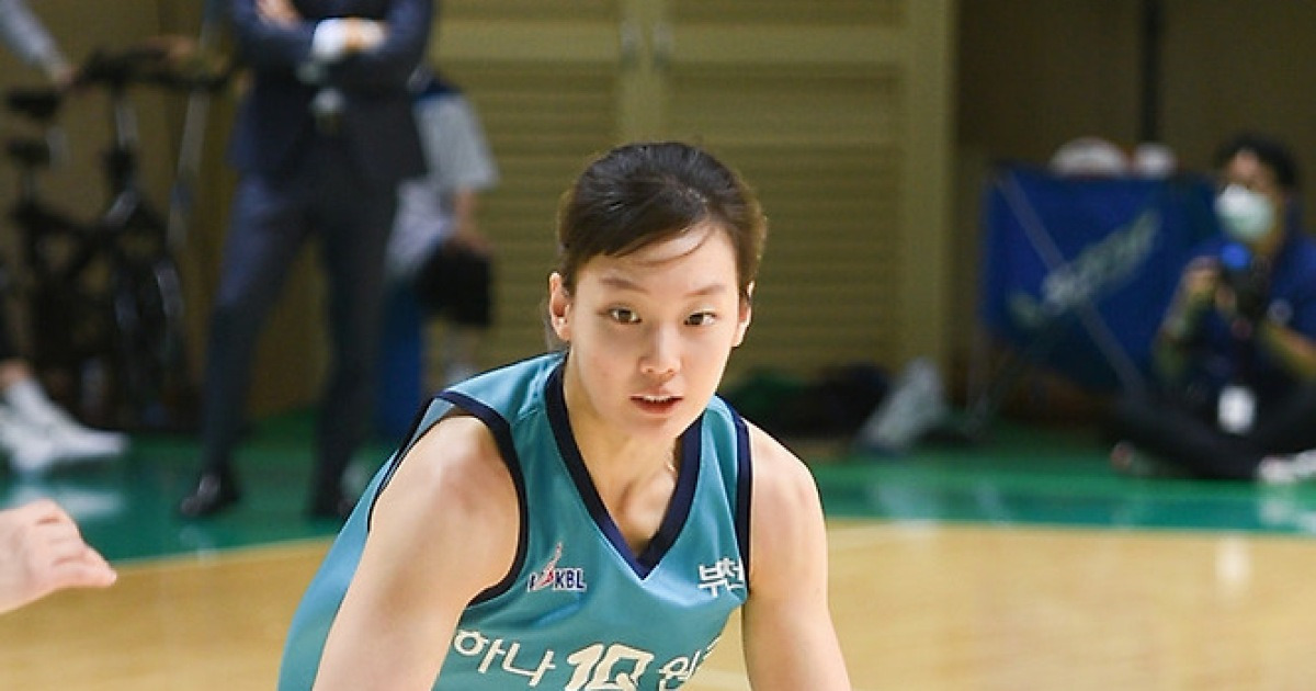 [기록] 하나원큐 신지현, WKBL 39호 개인 통산 500어시스트 달성