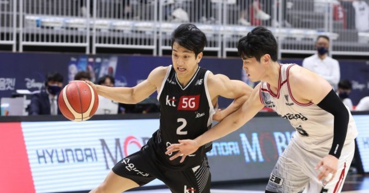 KT, KGC 6연승 끊고 단독 선두로..허훈, 28득점 3어시스트