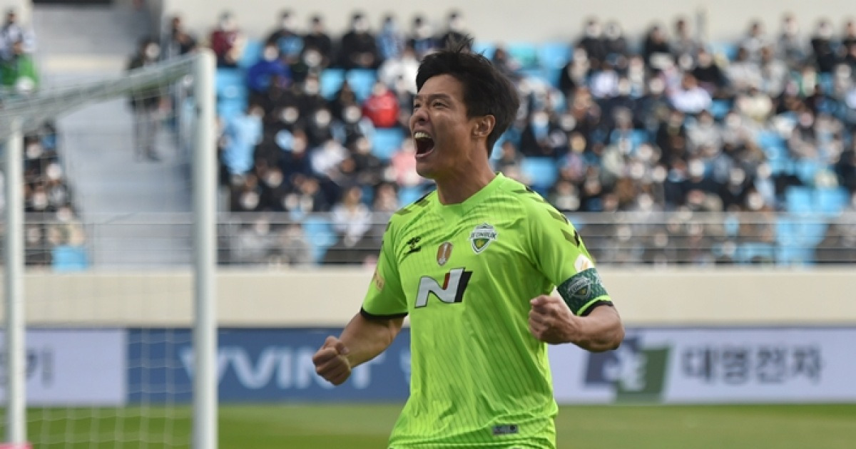 '전북 해결사' 홍정호.. K리그1 37R MVP 선정