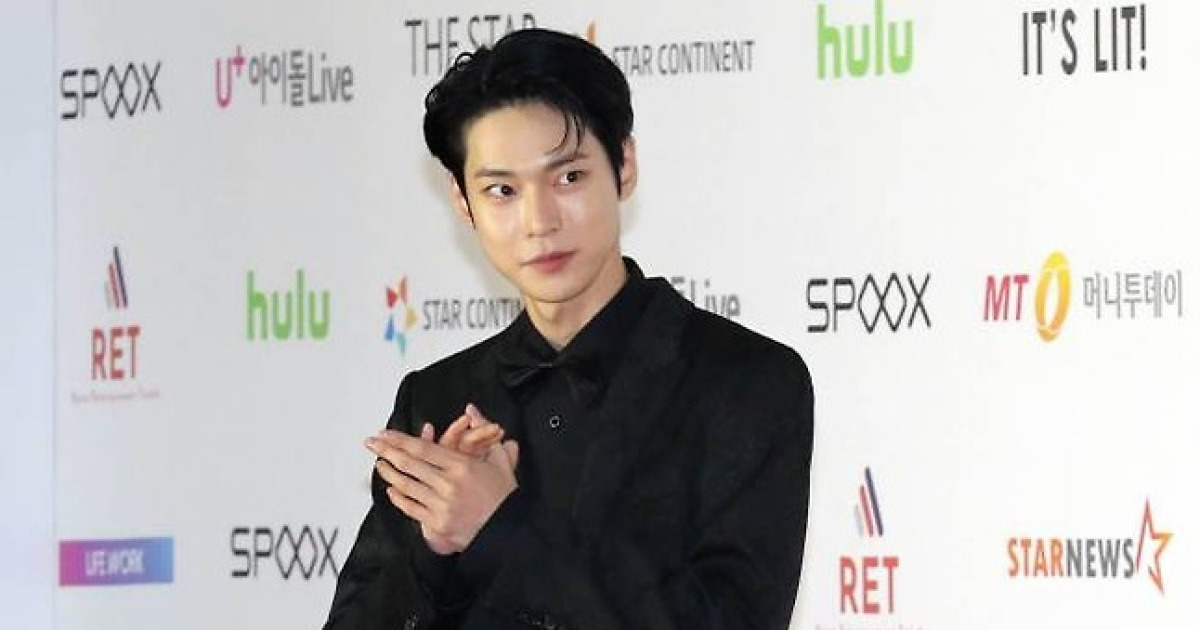 NCT 도영, AAA 포커스상 수상 "배우로 수상 처음이라 떨려"[2021 AAA]