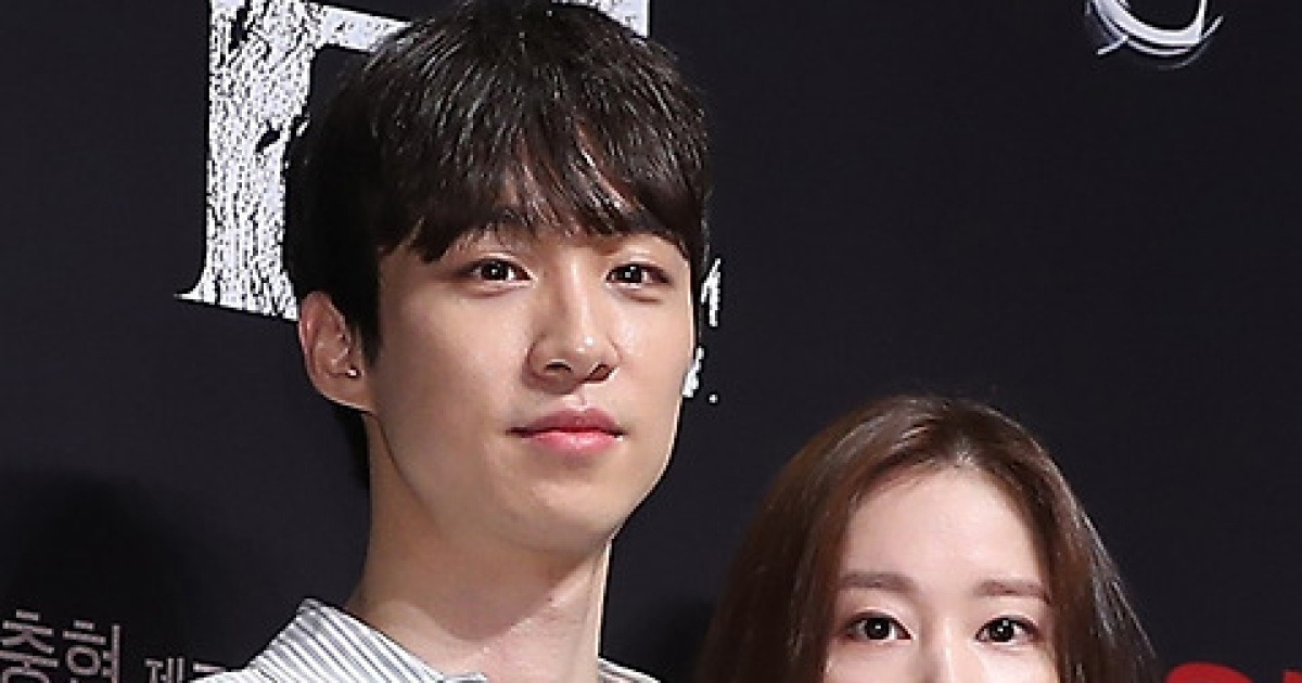 Actor Jun Jong-seo and director Lee Choong-hyun are dating