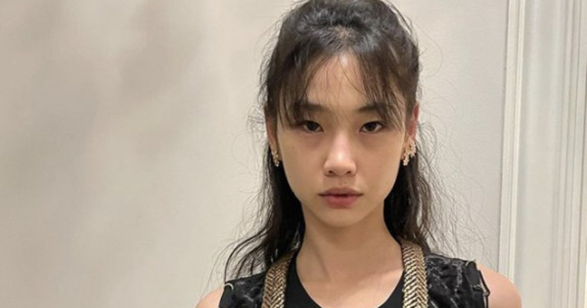 '176cm·49kg' 정호연, 뼈 드러난 앙상한 몸매 '충격'..♥이동휘도 놀라겠어