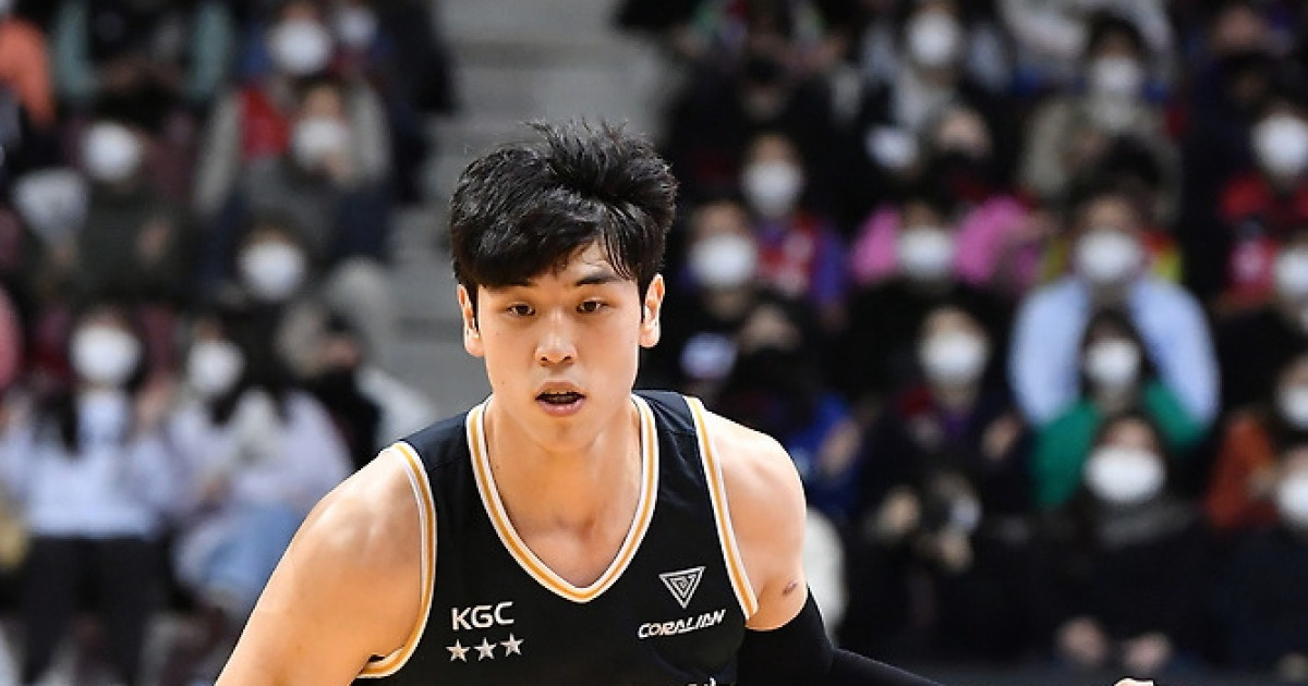 '변준형 31득점' KGC 크리스마스 매치 승리..KCC 5연패(종합)