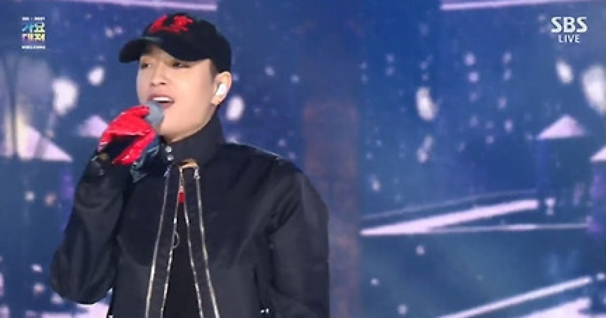 크리스마스에 AOMG 쌈디·그레이·로꼬·이하이가 떴다! ['2021 SBS 가요대전']