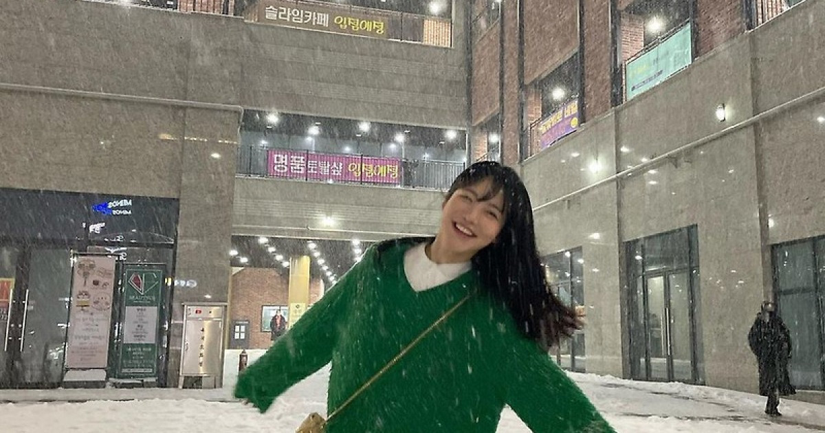 '168cm·42kg' 신예은, 너무도 가녀린 몸매..젓가락처럼 가는 허벅지