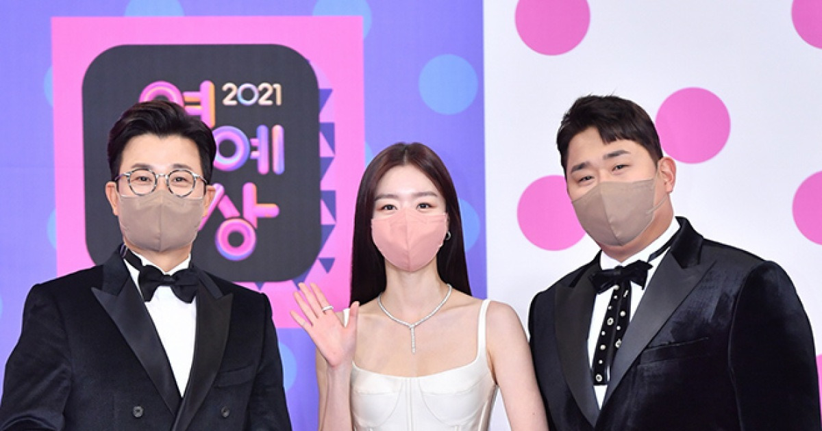 [TD포토] 김성주-한선화-문세윤 'KBS 연예대상 3MC'