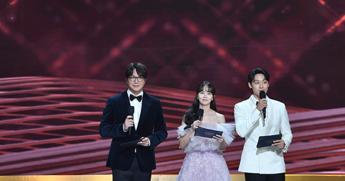 [TD포토] 성시경-김소현-이도현 '연기대상 3MC'