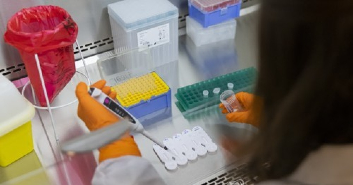 Virus Outbreak France Tests