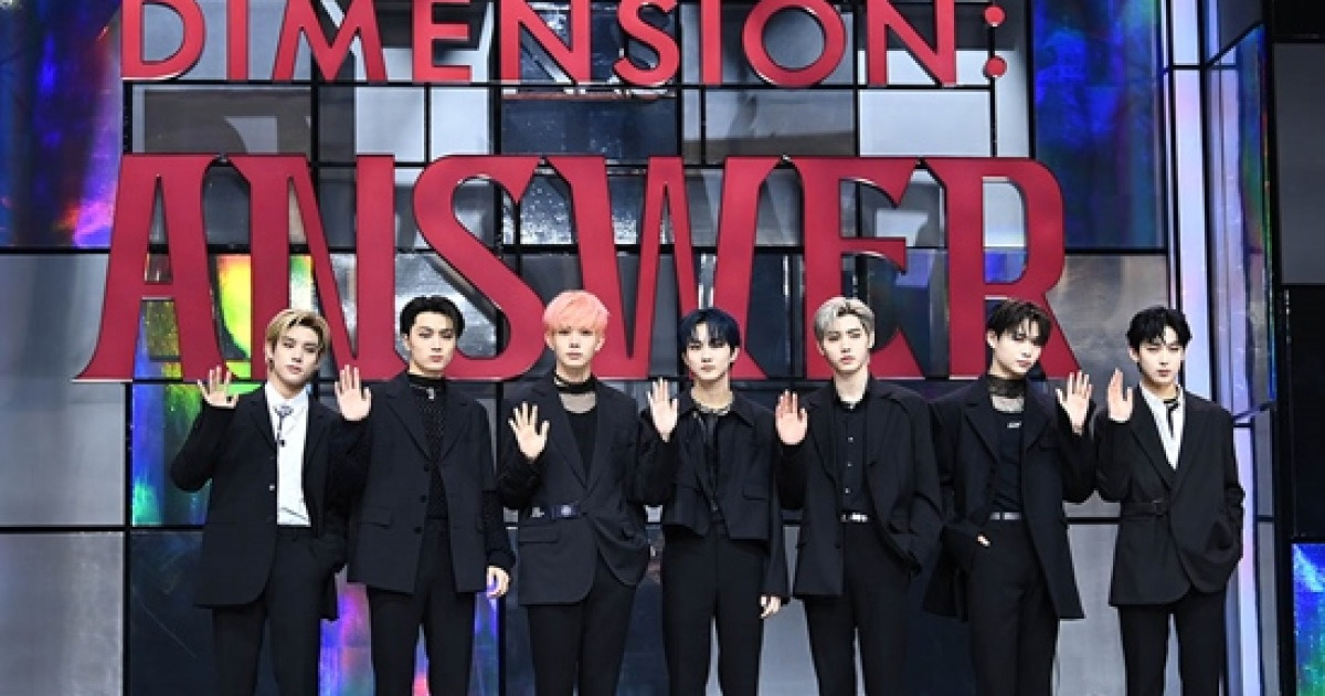 "강렬하고 파워풀"..가장 엔하이픈다운 'Blessed-Cursed' [종합]