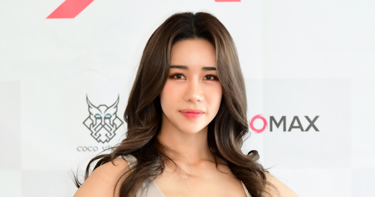 [포토] 유예주, 단독 표지모델로 포즈