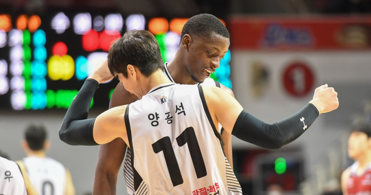 [JB화보] KT, KGC에 77-67로 승리