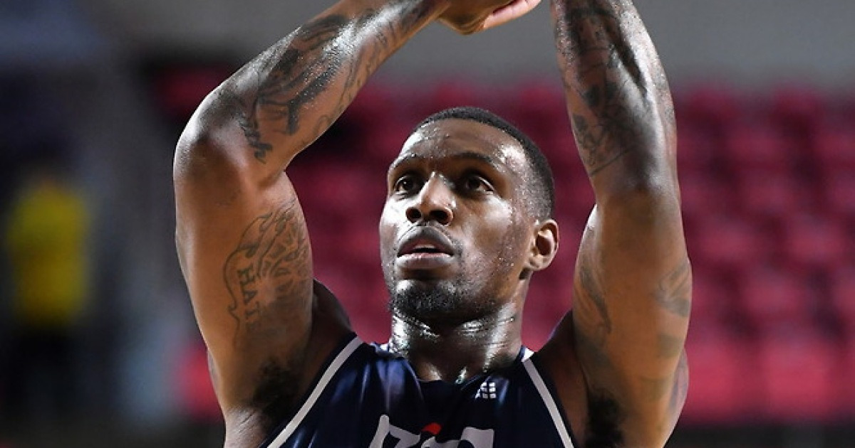 '라건아 25P-17R' KCC, 외국선수 빠진 삼성에 28점차 대승