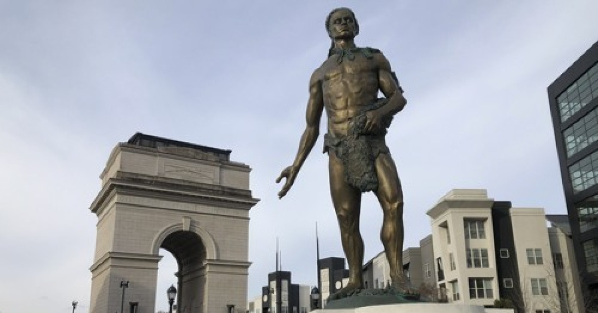Atlanta-Native American Statue