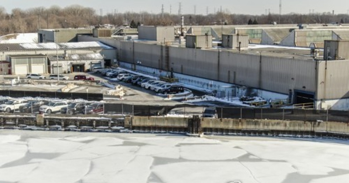 USA FORD MICROCHIP PRODUCTION