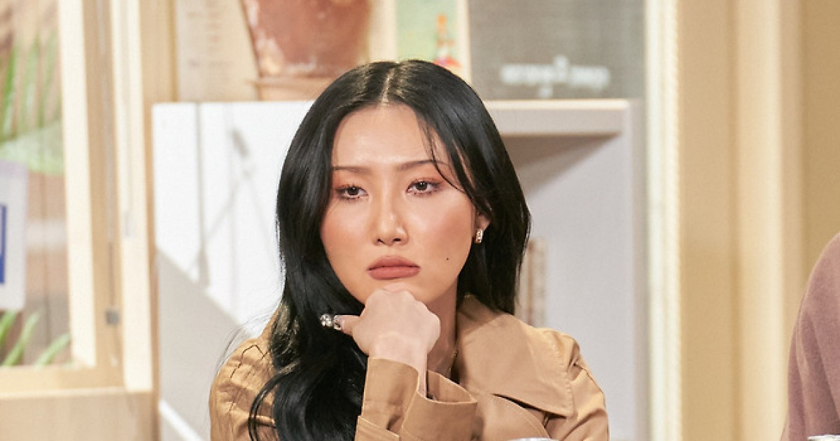 'SNL2' 화사, 주현영과 깻잎 논쟁..정혁 사이에 두고 신경전